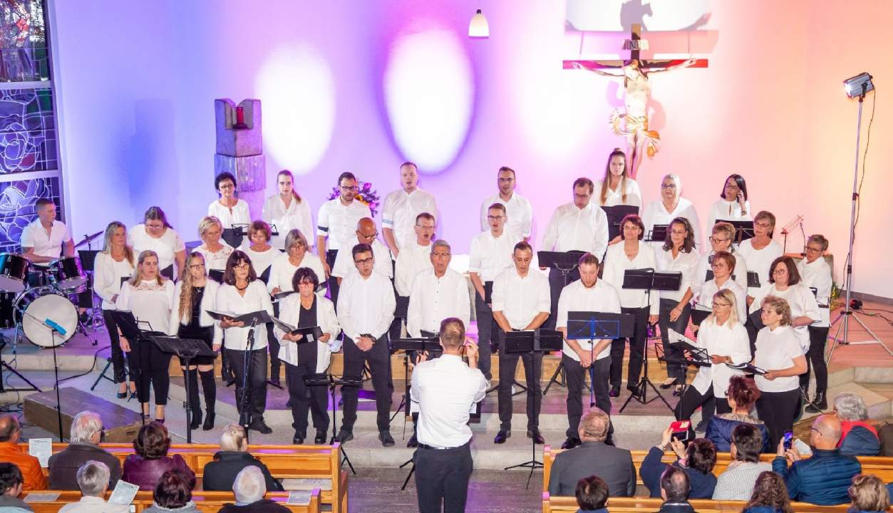 musikal. Gestaltung: inTakt aus Waldhausen – Katholische Pfarreiengemeinschaft Neu-Ulm